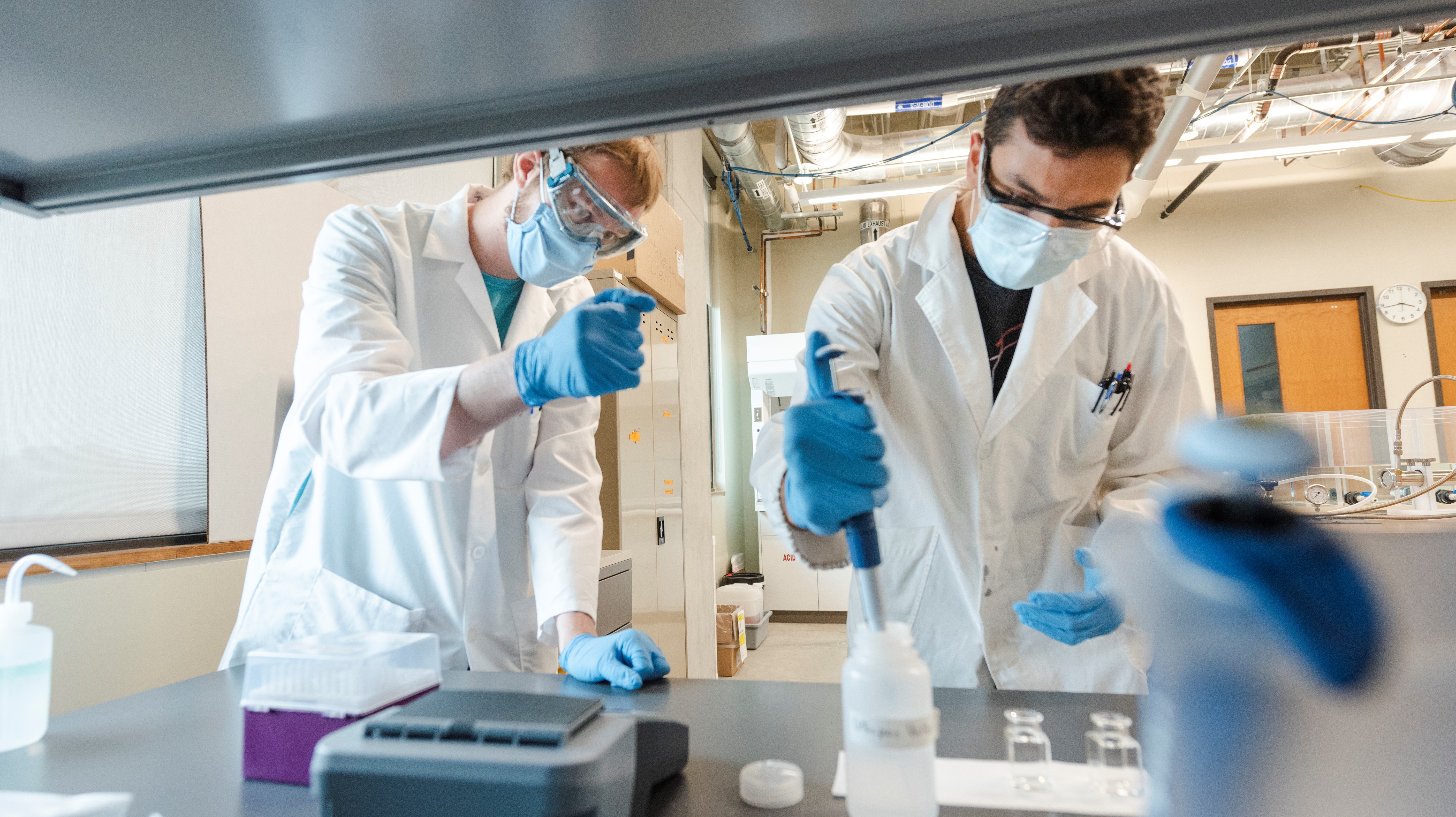 Chemistry & Biochemistry Career Cluster : Generación STEM : Texas State ...