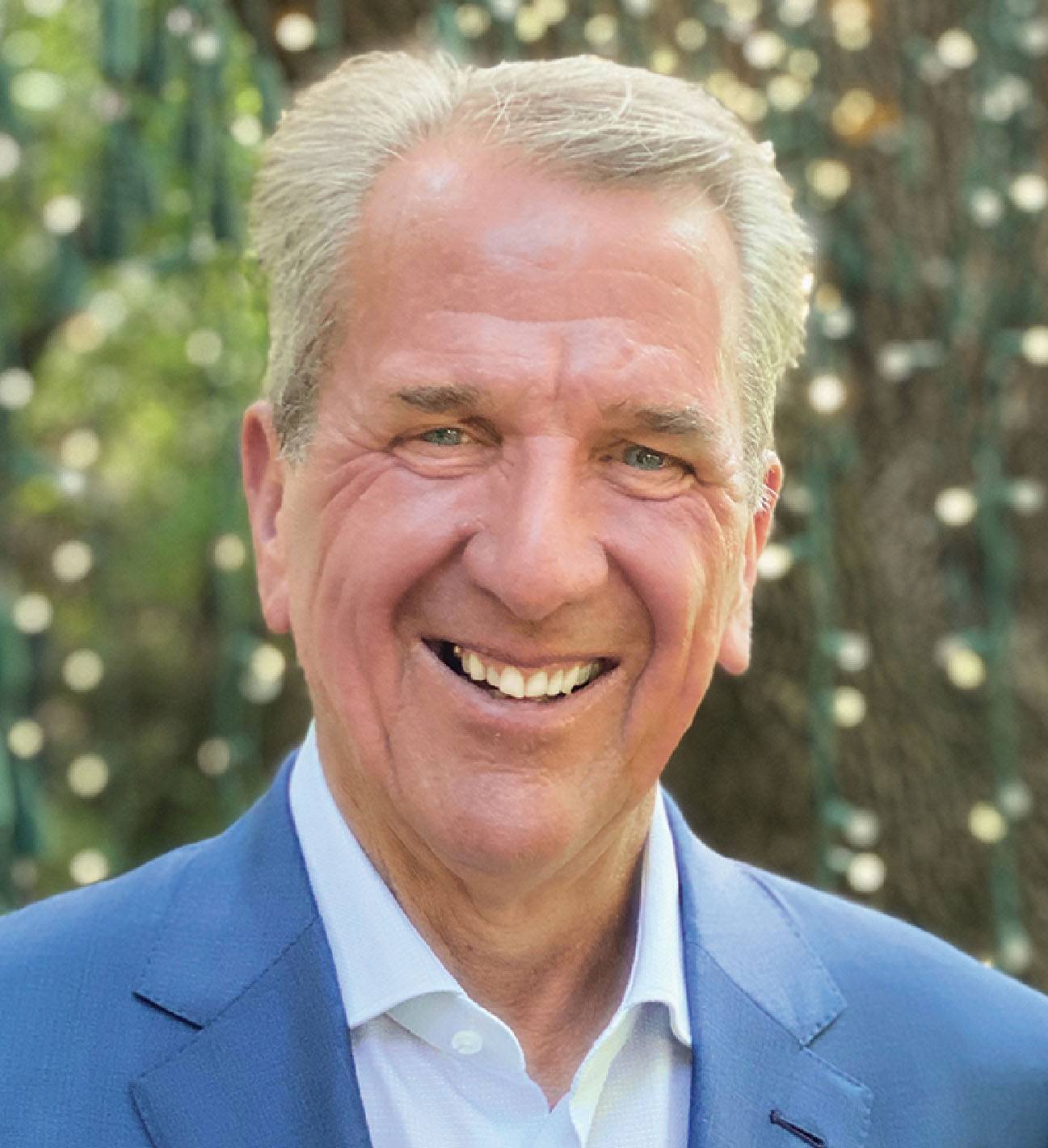 Texas State Distinguished Alumni : Hillviews Magazine : Texas State ...