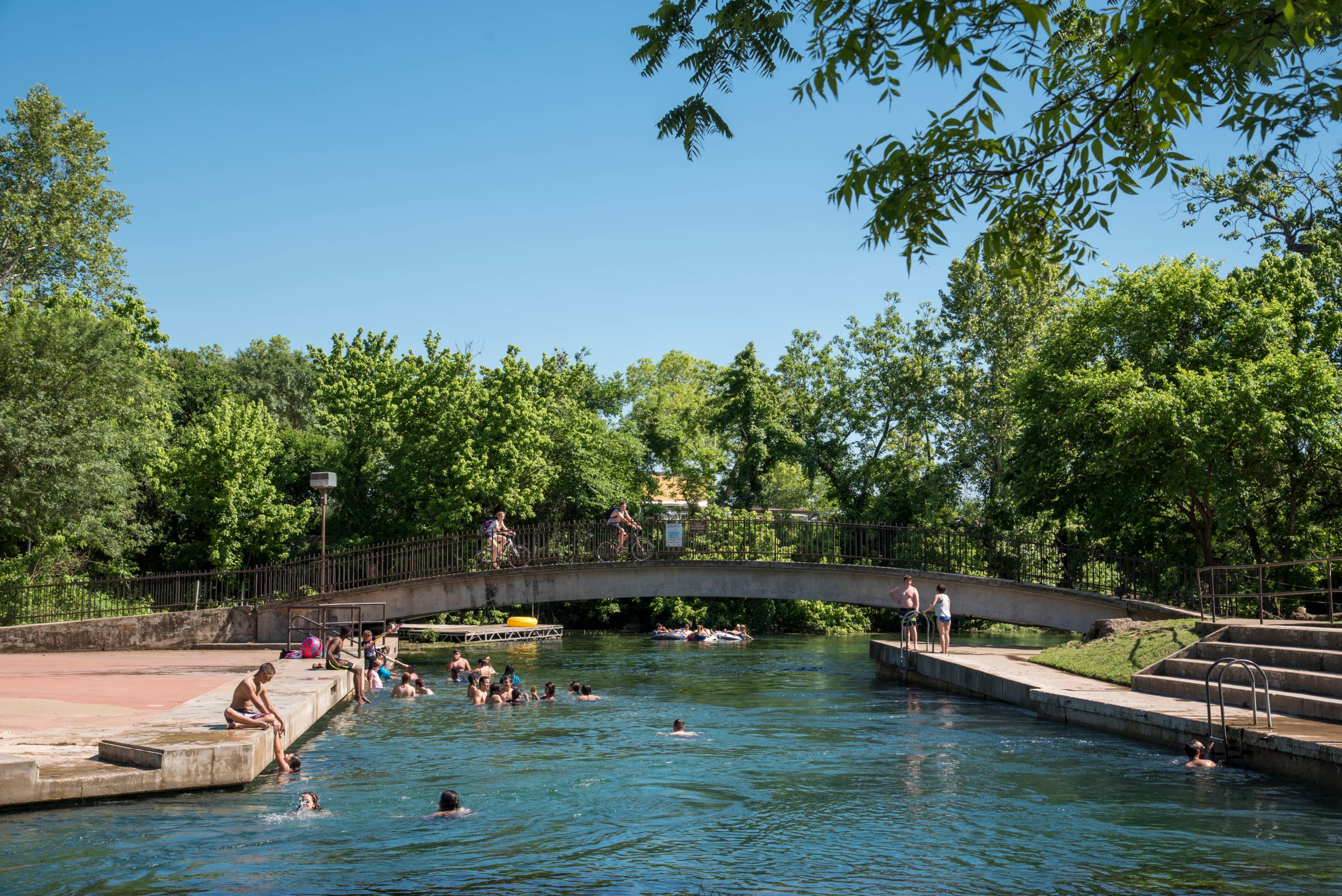 Sewell Park : Texas State University : Texas State University