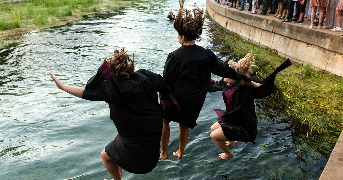 Commencement : Texas State University : Texas State University