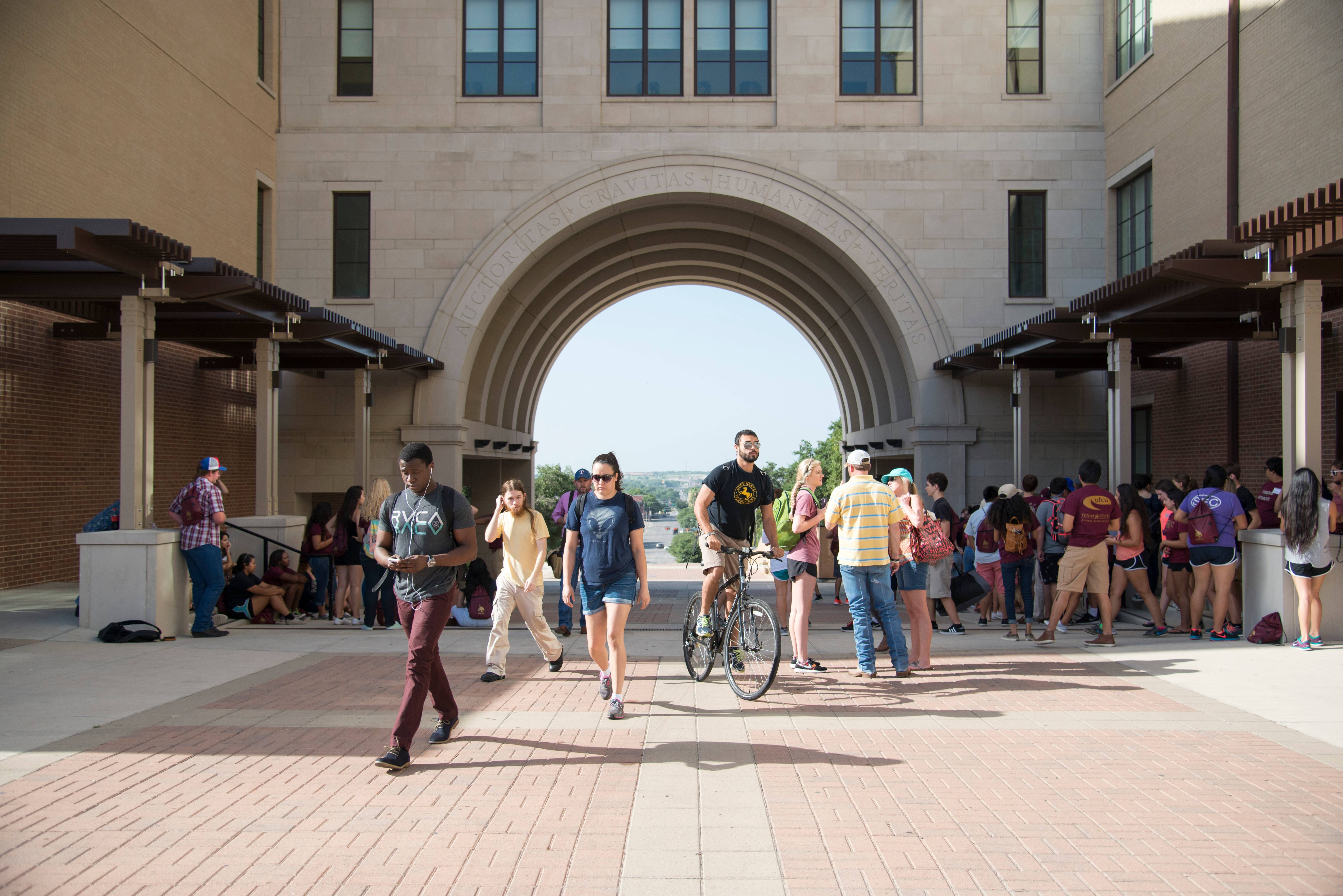 First-Year Advising : Texas State University