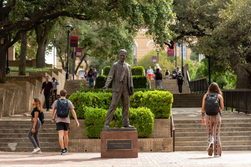 Giving to Texas State University : Texas State University