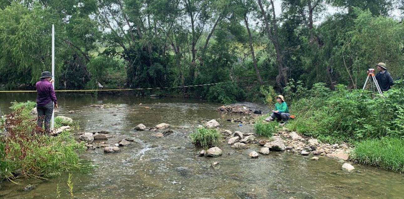 Ecological Research Group : The Meadows Center for Water and the ...