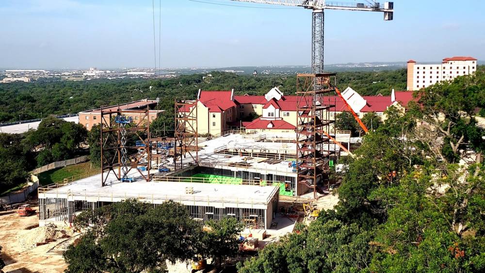 Castro Residence Hall : Facilities : Texas State University