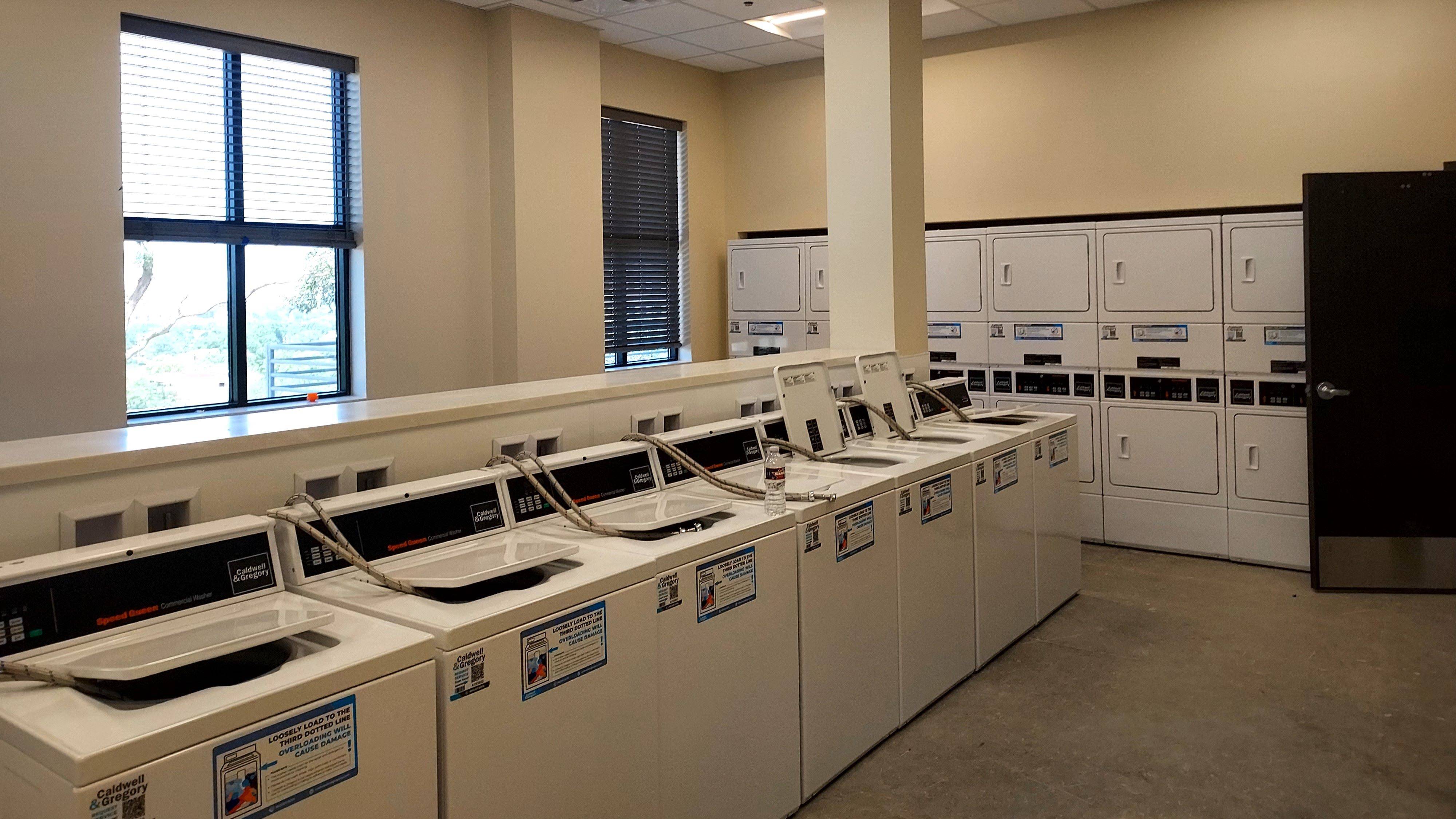 Alamito & Cibolo Halls (Hilltop Housing Complex) : Facilities : Texas ...