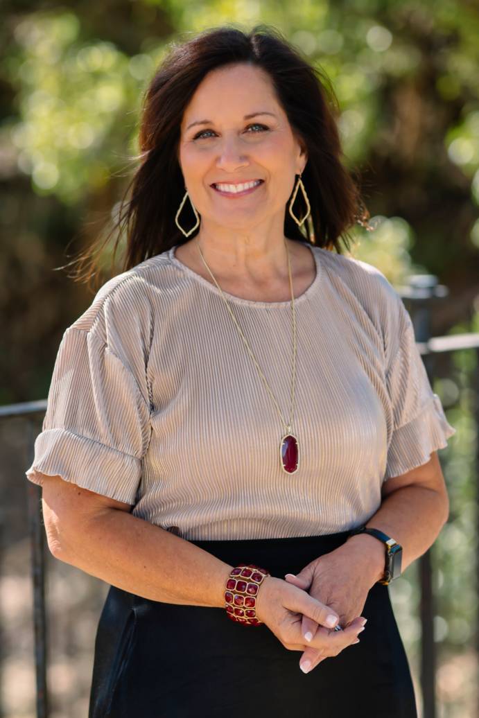Beth Smith Damphousse : Office of the President : Texas State University