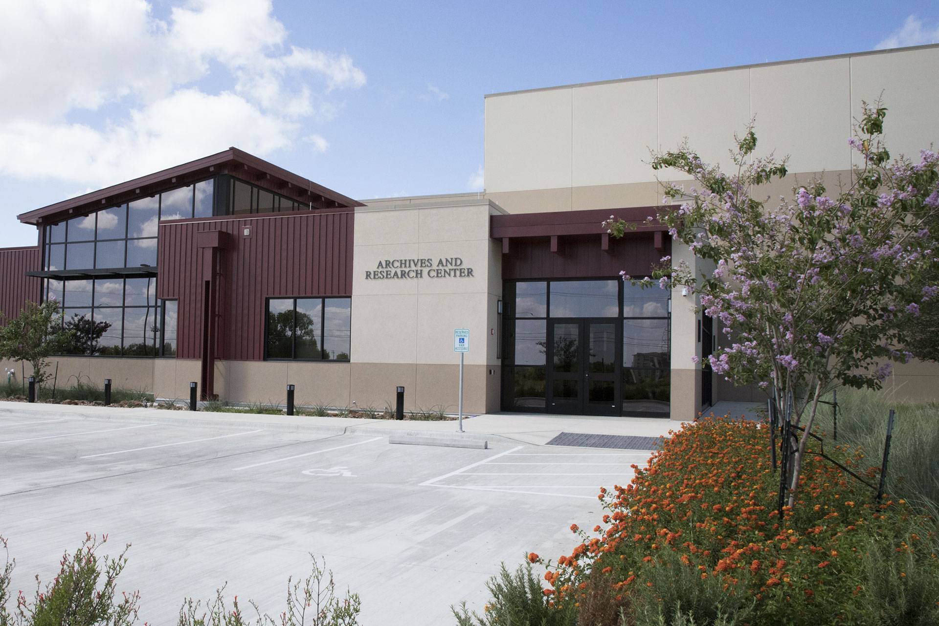 Archives & Research Center : University Libraries : Texas State University