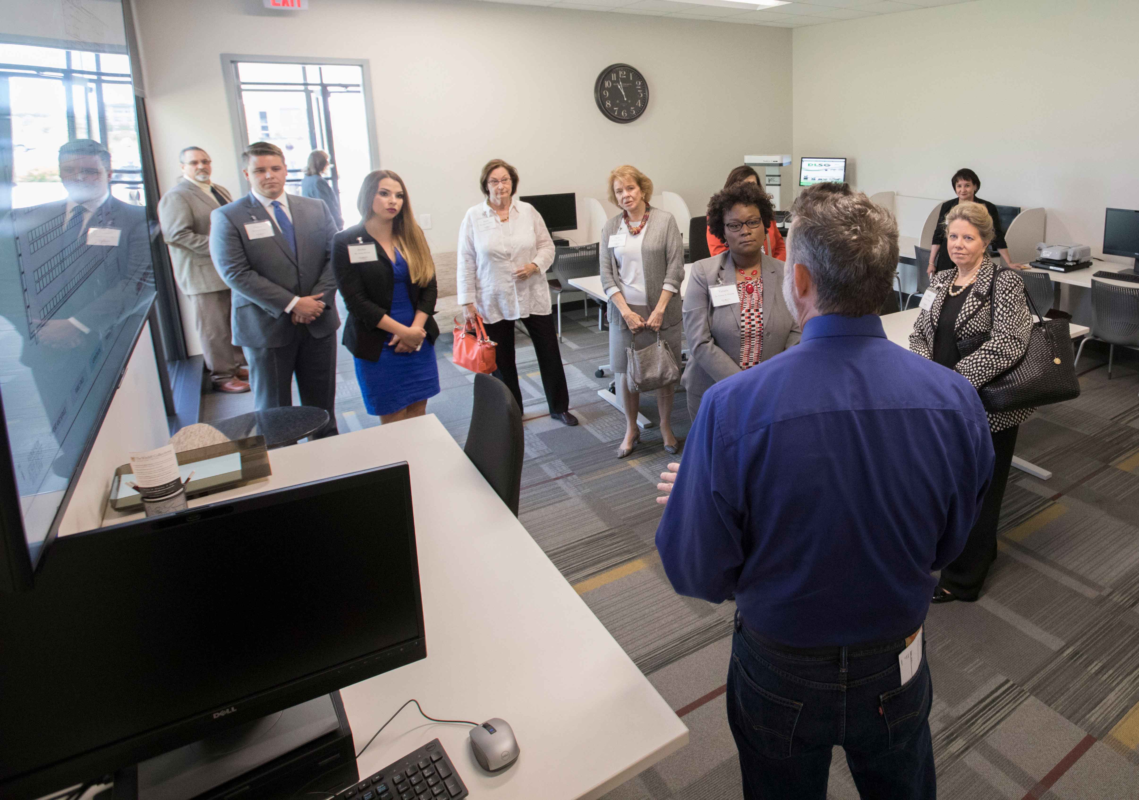 Reserve a Space : University Libraries : Texas State University