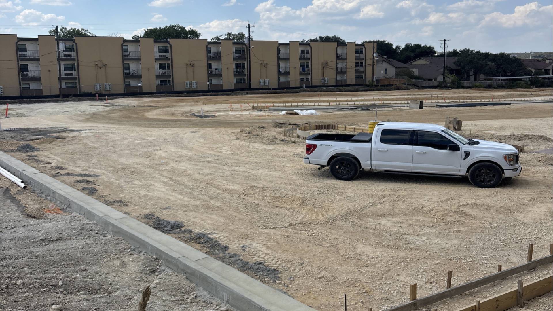 Thorpe Lane Parking Lot : Facilities : Texas State University