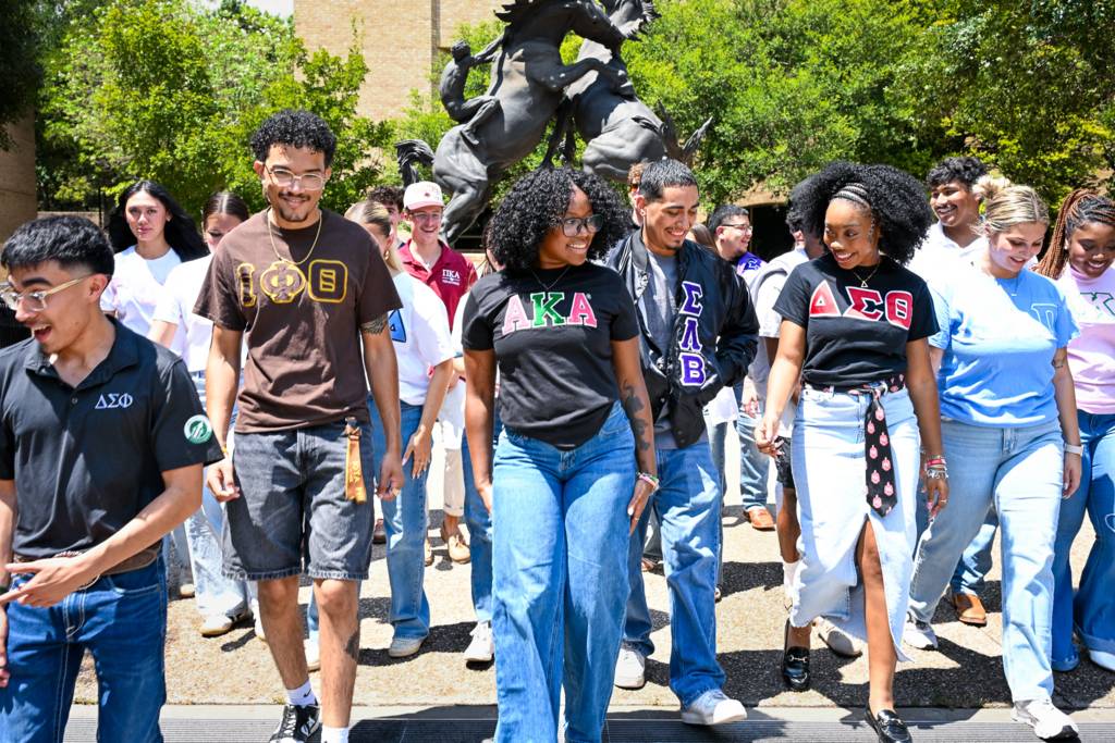 Fraternity and Sorority Life : Student Involvement and Engagement ...