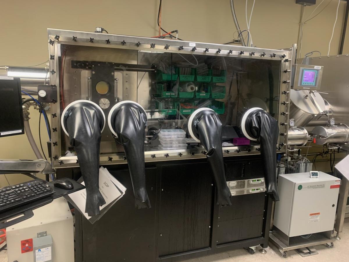 Organic Semiconductor Lab Facilities Physics Texas State : Department ...